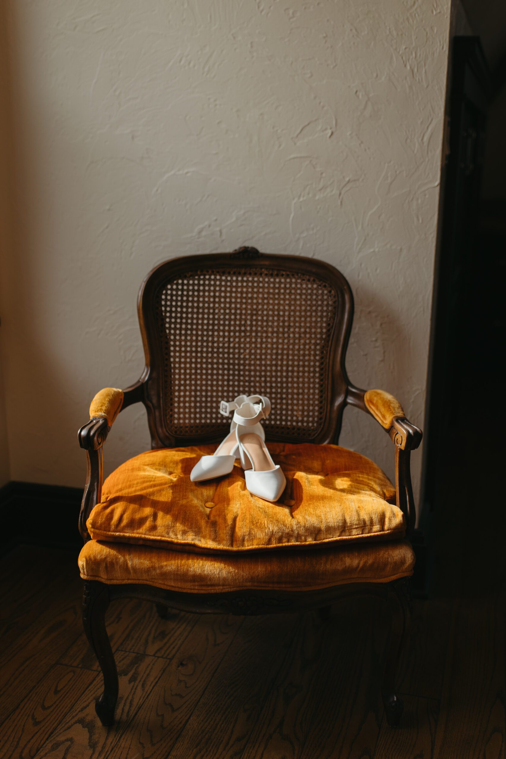 Fall Basil Place Wedding | edenphoto.org